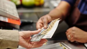 7 Simple Ways to Save Money While Stockpiling - Survival Dispatch