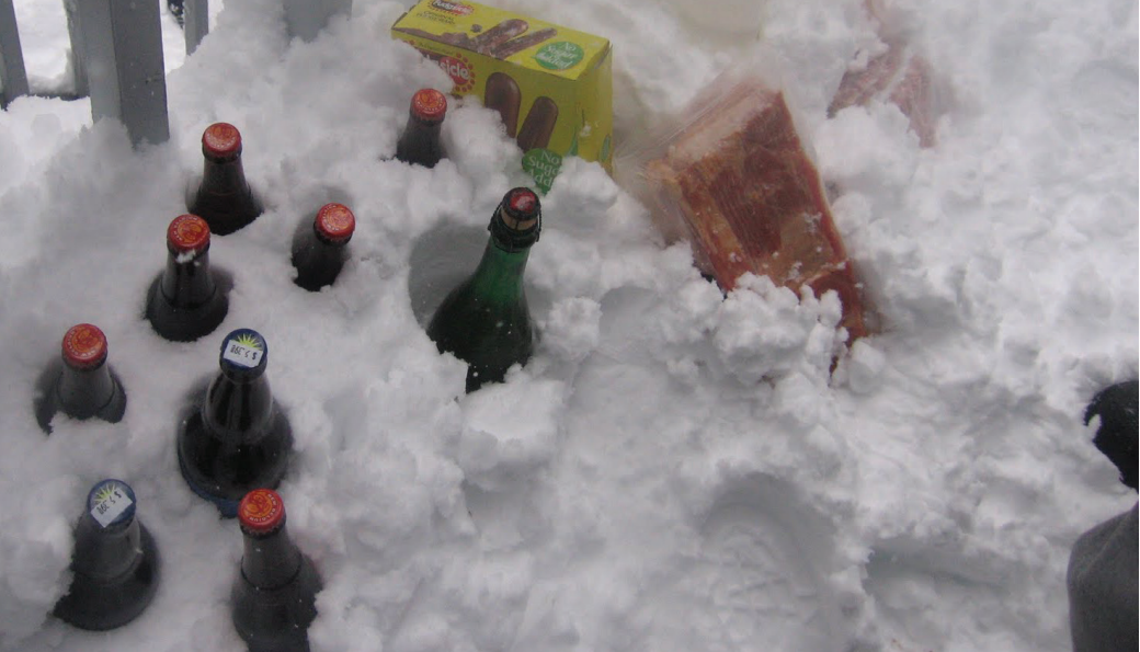 How to Keep Frozen Food Longer in a Power Outage - Survival Dispatch