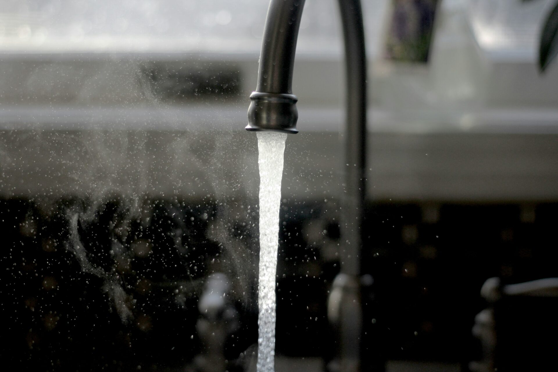 How to Identify Unsafe Water - Survival Dispatch